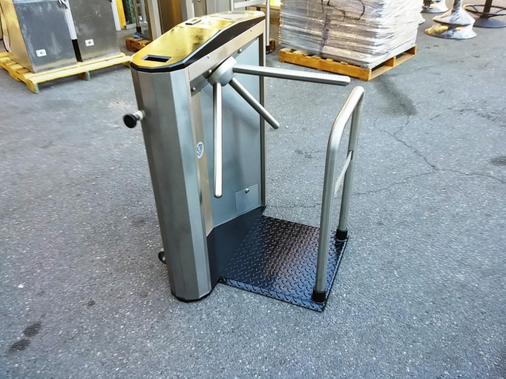 Crowd Control - Commercial Kitchen Equipment Rental